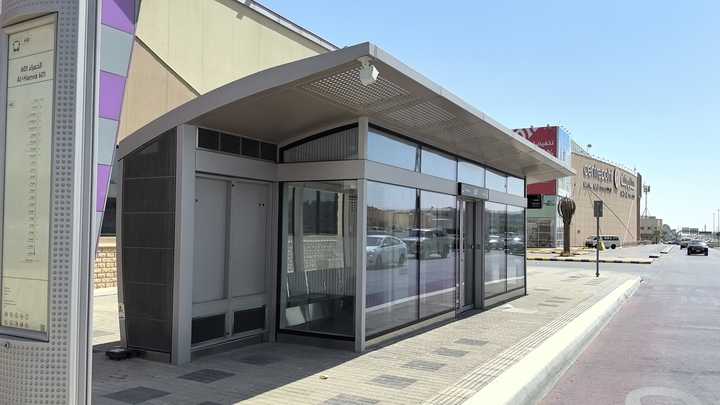 Dubai Bus Shelter Closed Type Air-Conditioned Galvanized Steel Bus ...