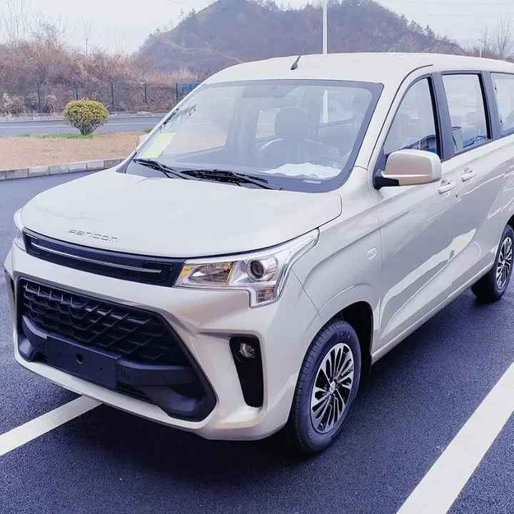Dongfeng Fengon 380 - Versatile Passenger and Delivery Van