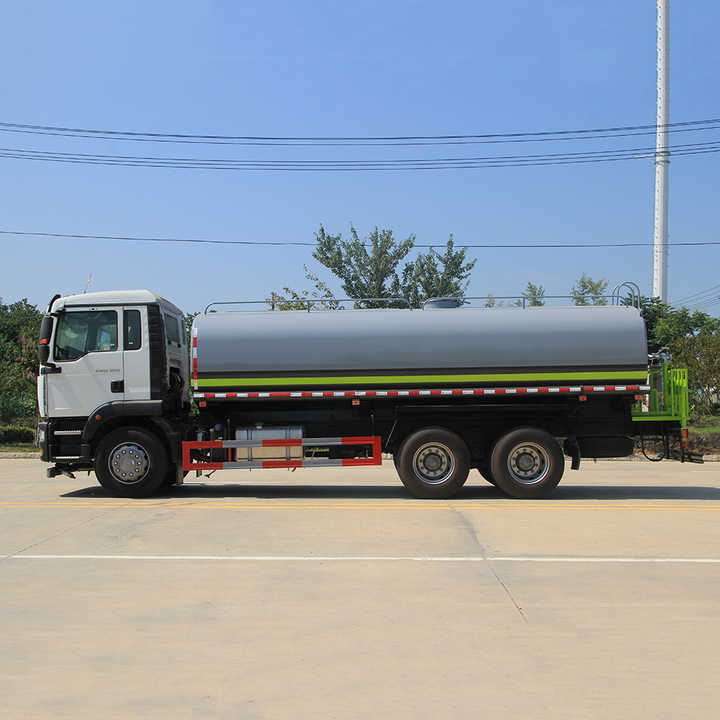 Water Tank Dust Control Sprayer Truck EU Emission Standard, With GPS ...