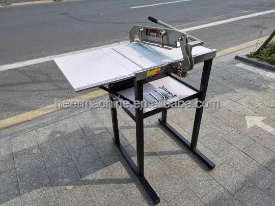 Zig Zag Fabric Cutting Machine Guillotine Shears Fabric Sample Machine ...