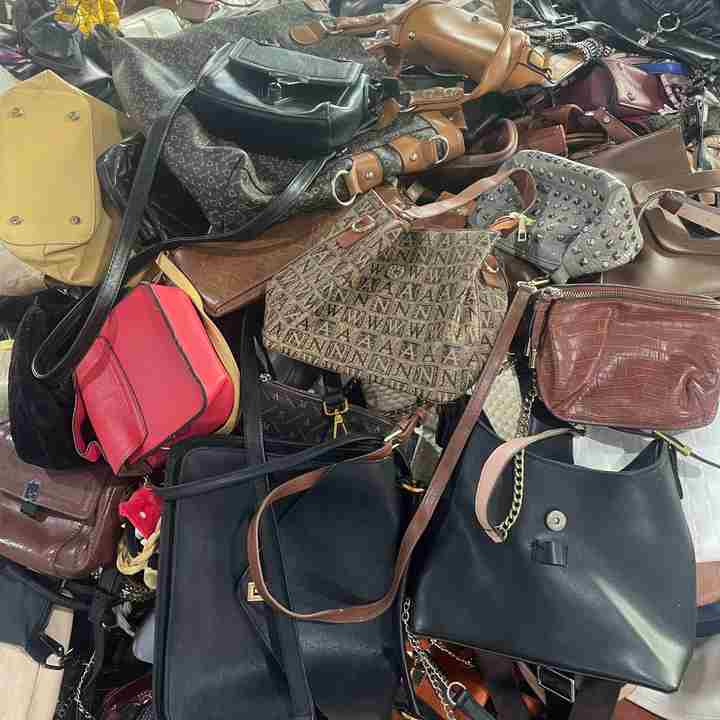 Wholesale Fashion Ukay Tote Bags Women's Bags Mixed in Bale Second Hand ...