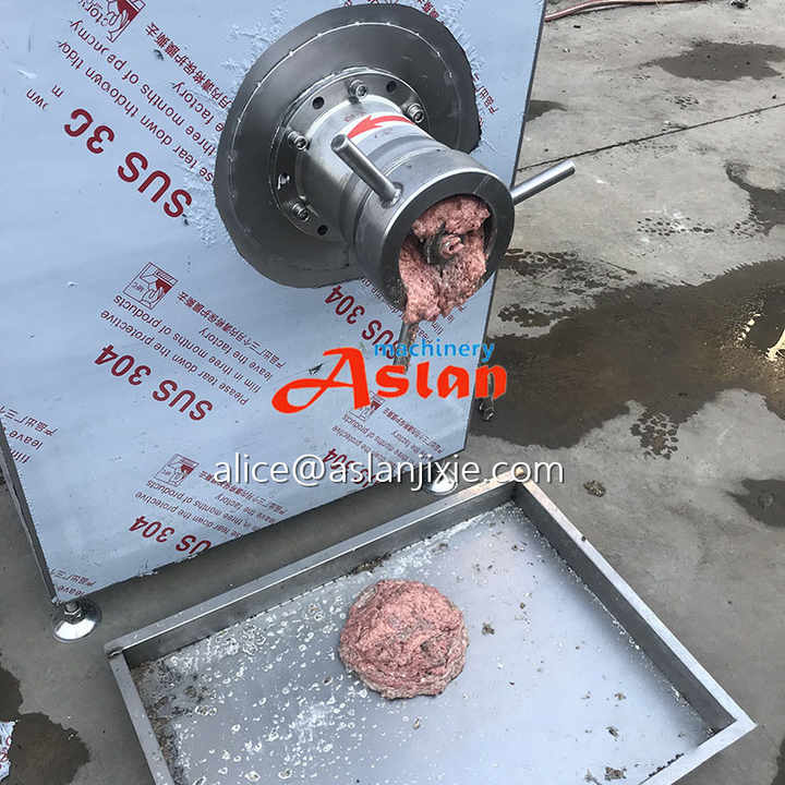 500 kg Fresh Chili Mincing Machine / Auger Stainless Steel Chili Sauce ...