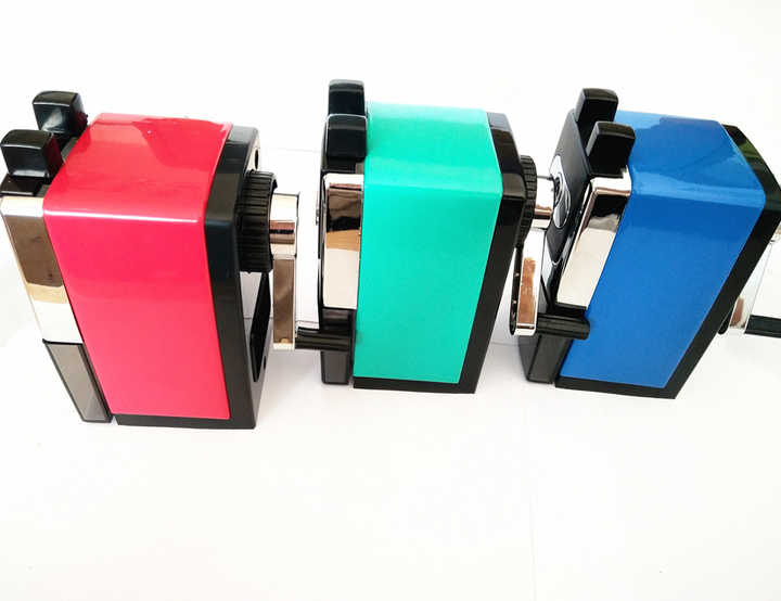 New Arrival Metallic Metal Box Design Wooden Pencil Sharpener Pencil Shaver Child Gift Decorative Pencil Sharpener