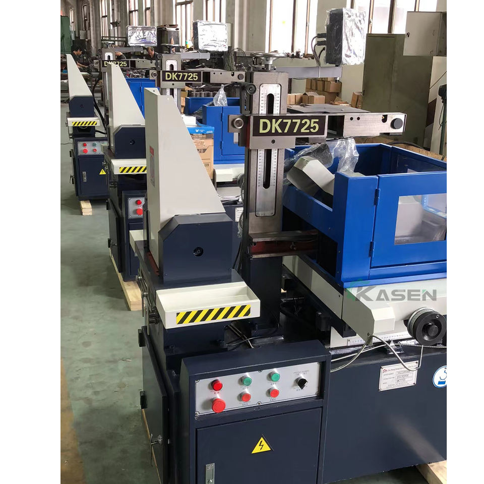 Intelligent Wire EDM Machine DK7725 Gear Cutting Wire EDM Machine X8 System Metal Processing CNC ...