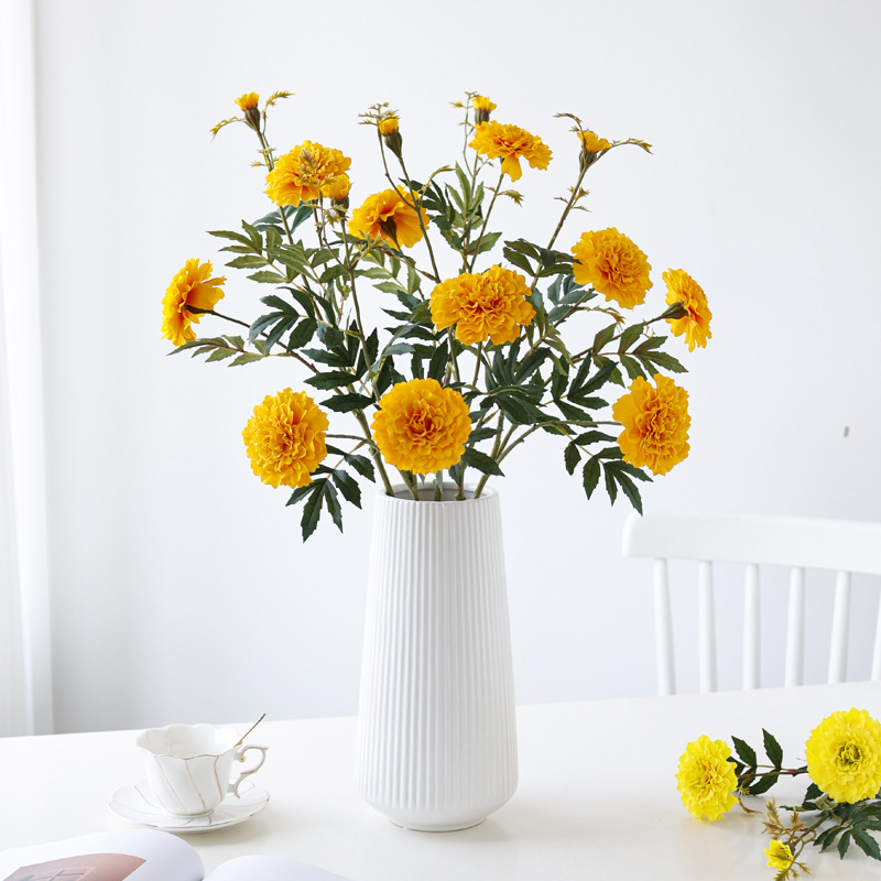 How to Choose the Best Yellow Silk Flower Garland for Your Decor