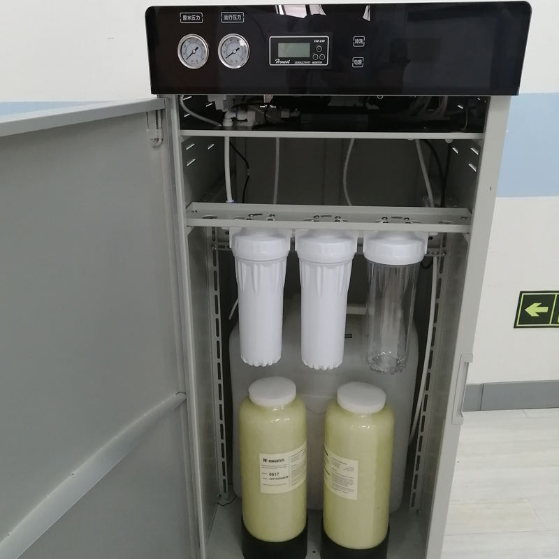 Laboratory Smart Deionized Water Purification System with Continuous ...