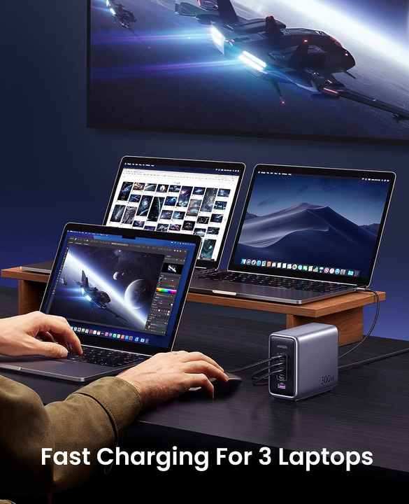 UGREEN 300W USB C Charger - Fast and Reliable Desktop Station