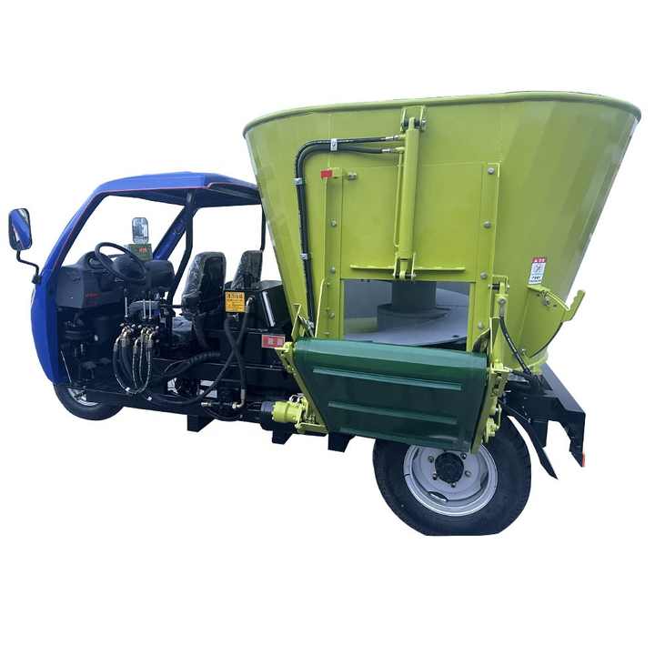 Self Propelled TMR Feed Mixer with Throwing Belt Is Suitable for Farms ...