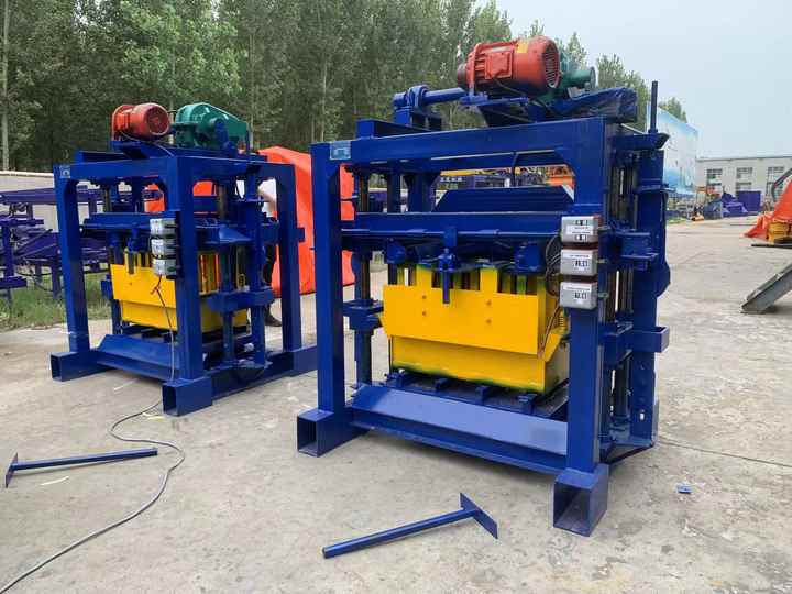 QT4-40 Manual Hollow Interlocking Mobile Brick Making Machine