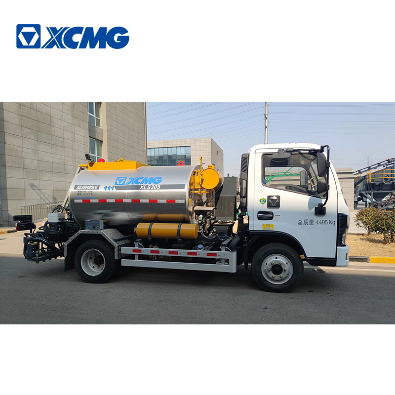 Xcmg Official 3m3 Small Bitumen Sprayer Truck Xls305 Intelligent ...