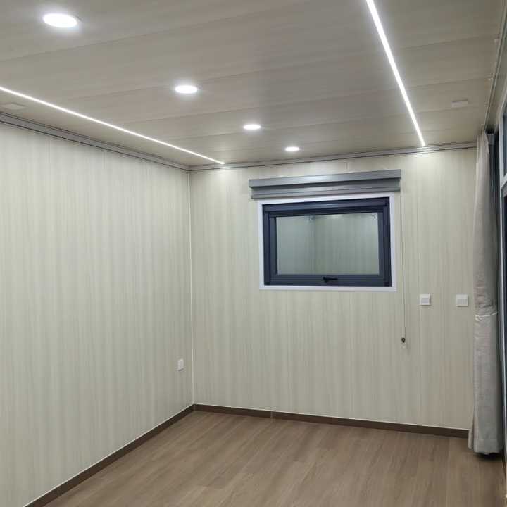 20ft Smart House Space Capsule - Expandable Steel Apple House