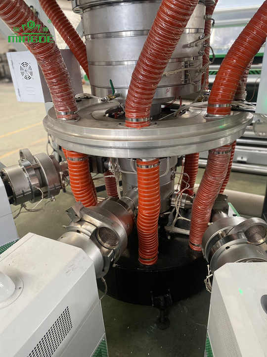 EVA/HDPE/LLDPE Three Layer Co-Extrusion Blown Film Machine