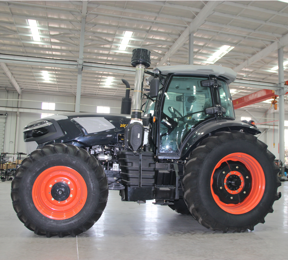 Farm Wheeled Tractor 4WD Gear Drive Agriculture Equipment 200HP Weichai ...