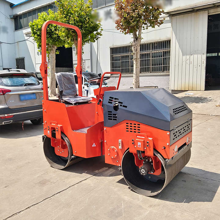 2 Ton and 5 Ton Ride-on Road Vibratory Rollers with Comfortable Seat ...