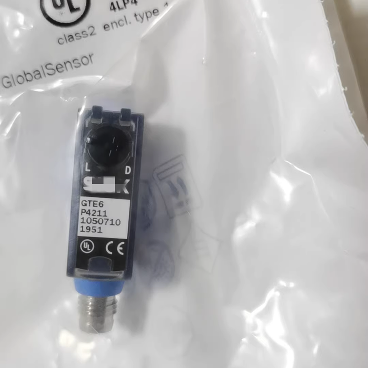 Brand new genuine 1050710 GTE6-P4211 photoelectric sensor, from Germany ...