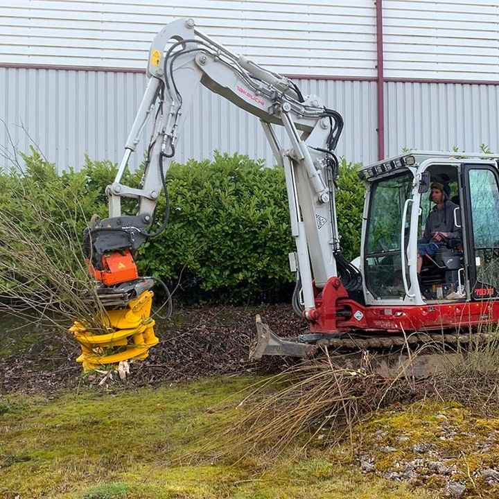 Tree Shear for Excavator - Efficient Forestry Solutions