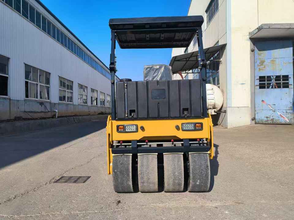 Fully Hydraulic Combination Road Roller Compactor with Front Steel ...