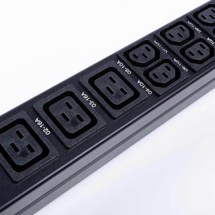 IDCPDU 26-bits IEC C13 C19 Vertically Mount Liquid Magnetic Circuit Breaker 485 TCP/IP ...