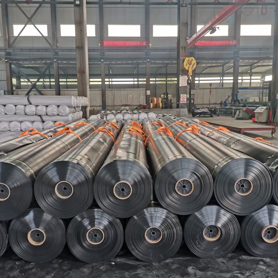 Solmax HDPE Geomembrane - Waterproof Anti-UV Liner