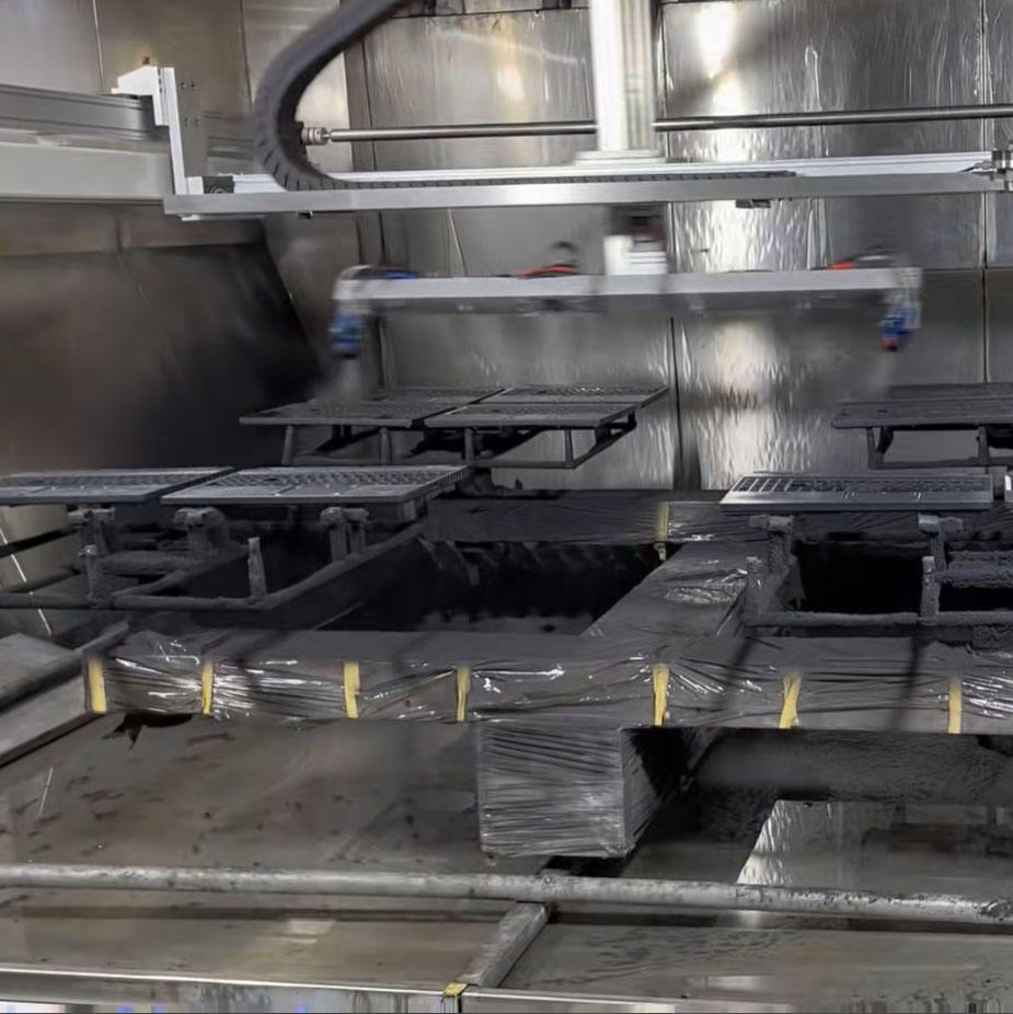Keyboard Spray Painting Machine, Five-axis Reciprocating Spray Painting ...