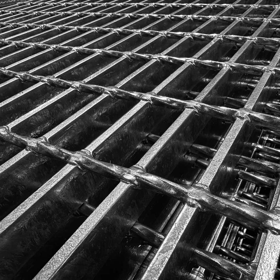 Hot Dipped Galvanized Steel Grate Anti Slip Galvanized Steel Grating ...