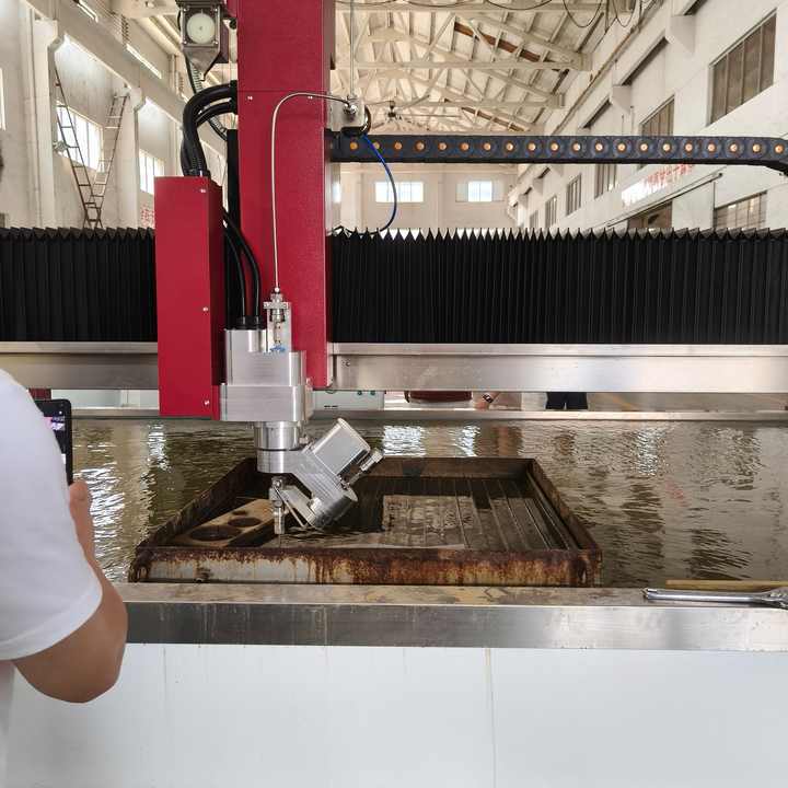 YCWJ Laser Height Sensor Waterjet Cutting Machine Compensating for ...