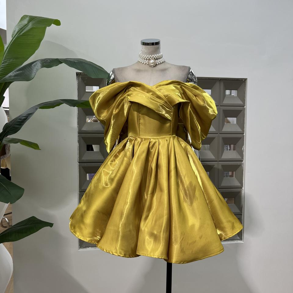 Fashion Luxury Niche Sexy One Shoulder Satin High Waist Shampoo Short ...