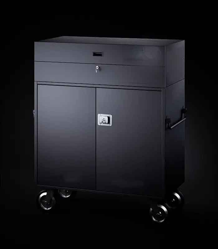 How to Choose the Best Horse Tack Boxes: A Complete Buying Guide