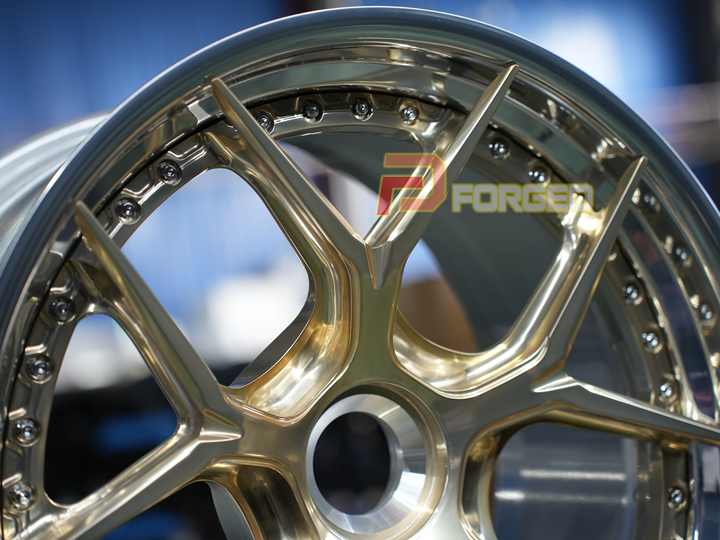 Custom Two-piece Center Lock Wheels Forged Wheels for Porsche 911 Turbo ...