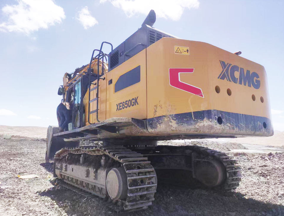 XCMG Official Used Mining Excavator XE650GK 65 Ton Excavator Price List ...