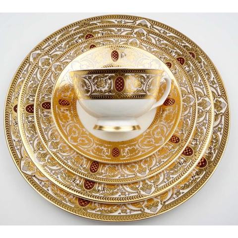 Embossed Gold Ceramic with Gold Procelana 12 Person Russian Tableware ...