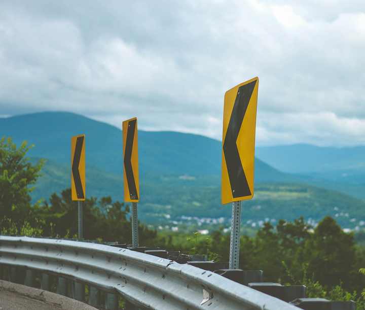 EN 1317 Three Beam Guardrail - Durable Outdoor Safety Barrier
