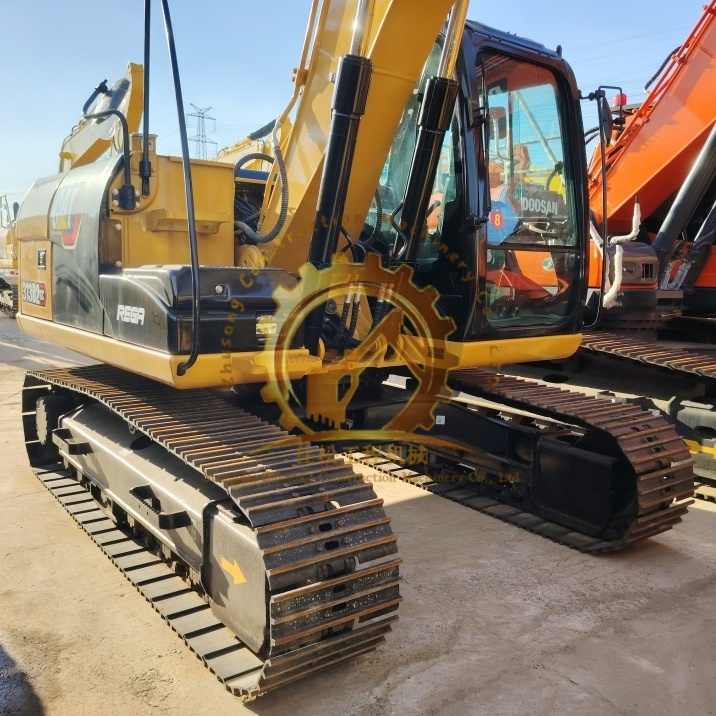 Low-Pressure Fuel System Used Excavator Municipal Road Repair ...