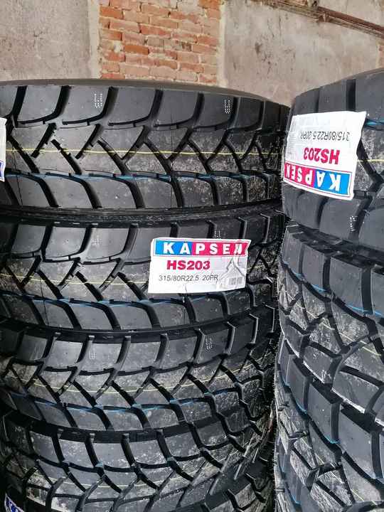 Yimax Brand Radial Tubeless Truck Tires 315/80R22.5 Good Price for Africa Market for Truck 13R22 ...