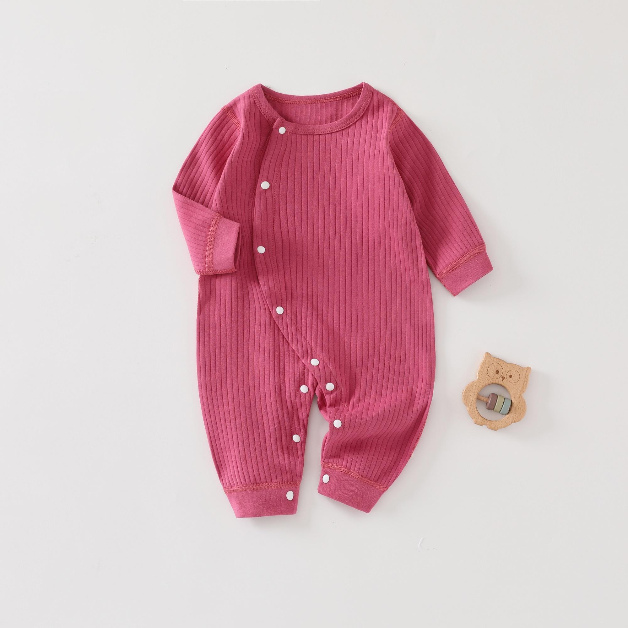 How to Choose the Best Clothing for Newborn Babies: A Complete Buying Guide