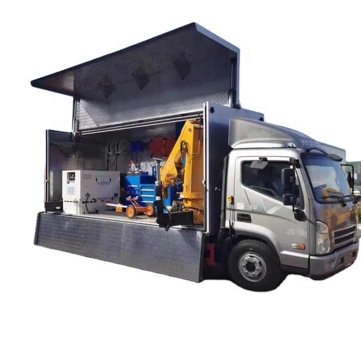 Mobile Workshop Truck With Maintenance Tools for Repair of Automobiles ...