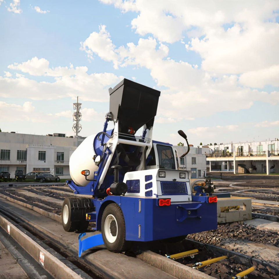 Liondi 4WD Self-Loading Cement Auto Mixer Truck with Engine Pump ...