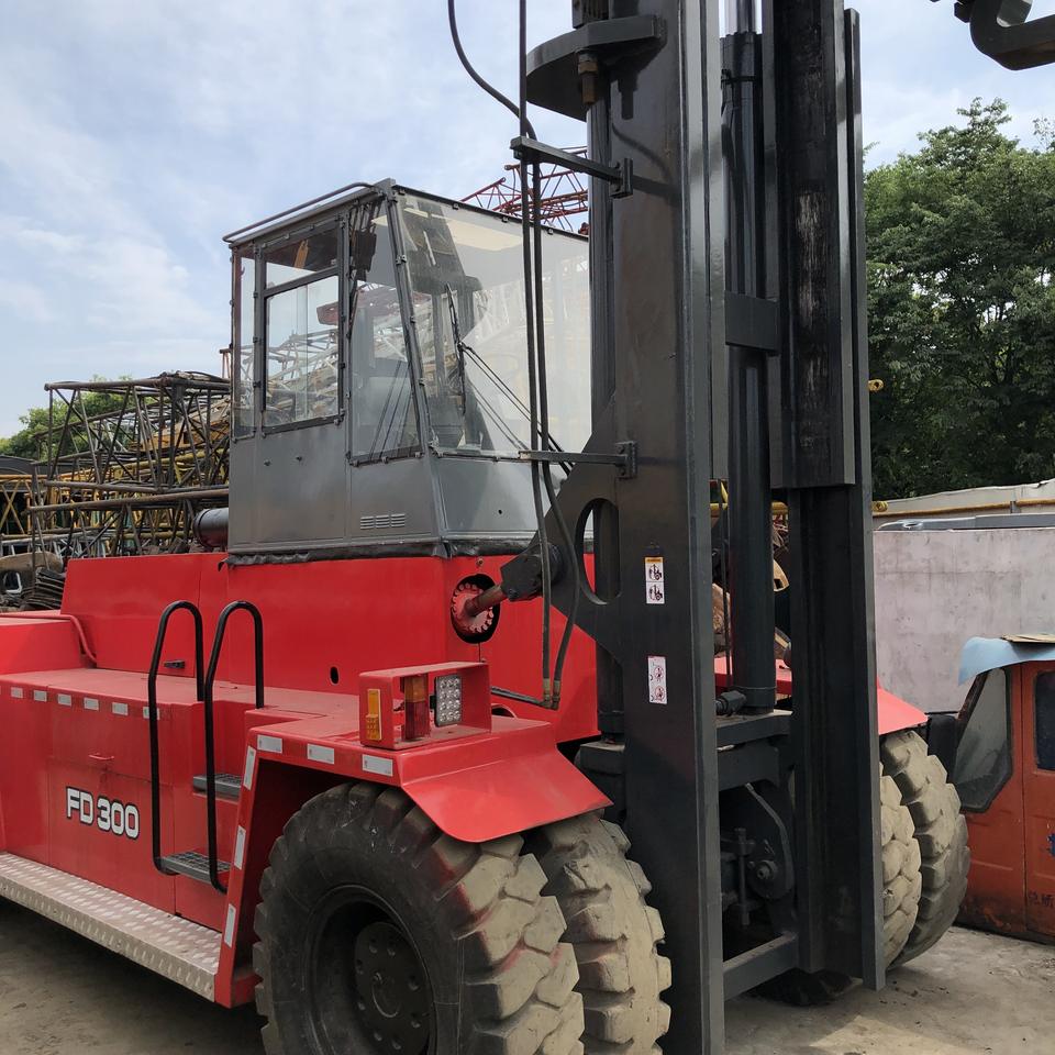 Used TCM FD300 Forklift for Sale 30 Ton Diesel Heavy Duty Industrial ...