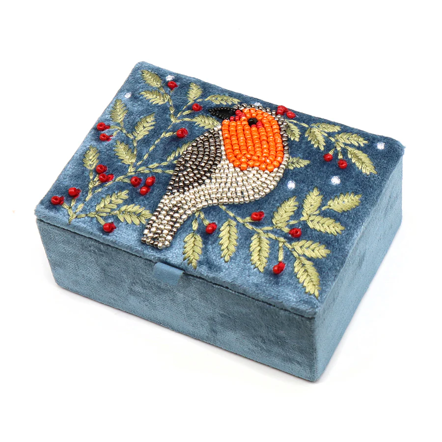 Luxury Cardboard Jewelry Box Magnetic Snap Butterfly Shape Groundhog ...