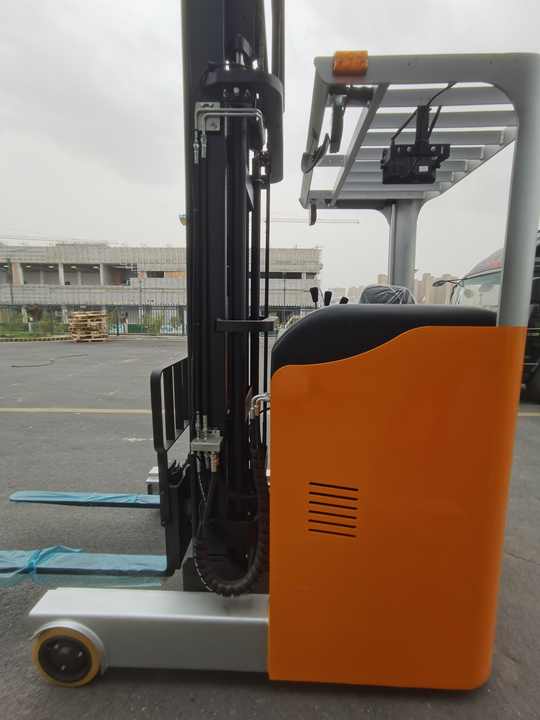 High Lifter Reach Truck Electric CQDE20 2ton 6-12m Reach Truck Forklift ...