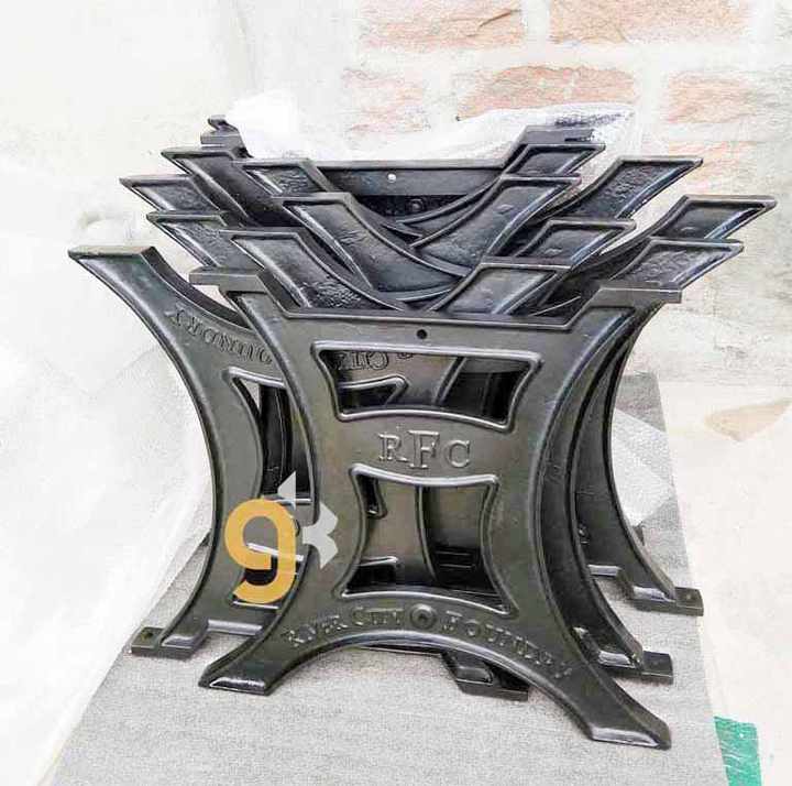 Folding Curved Shape Dining Table Legs - High Quality