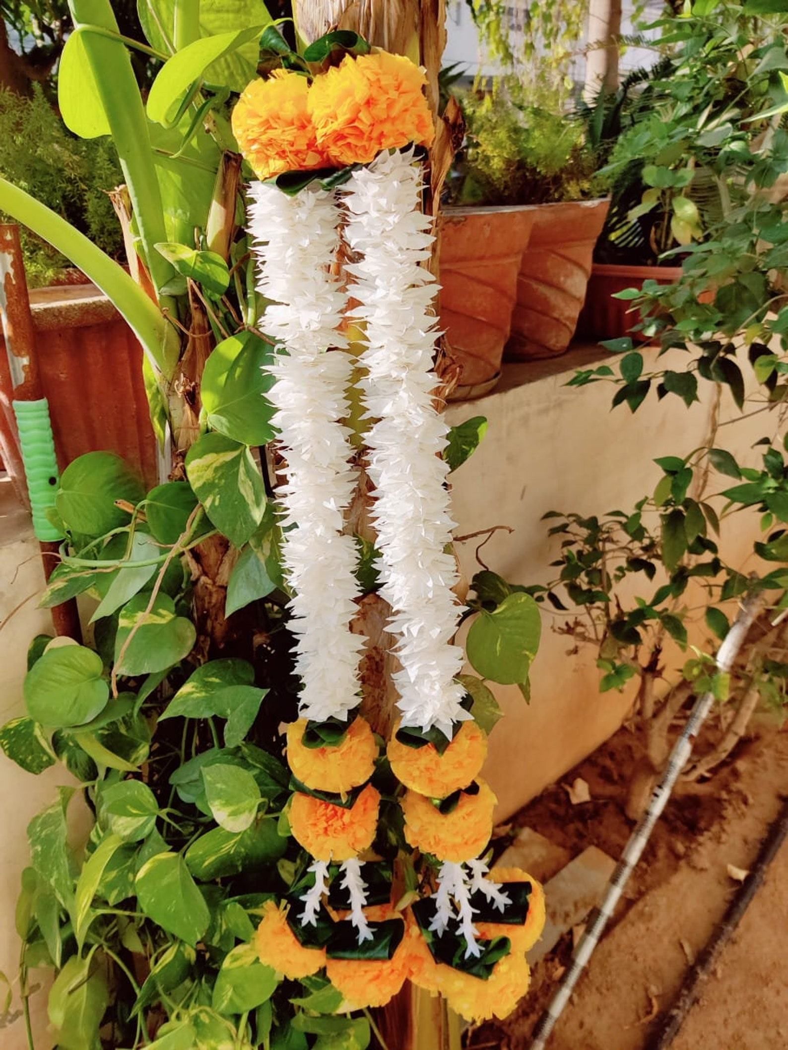 How to Choose the Best Artificial Faux Spiky Plant Flower for Your Space