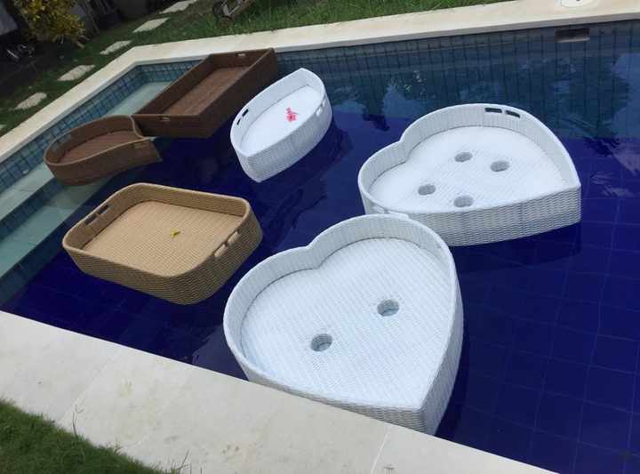 Breakfast Water Basket - Floating Rattan Serving Tray