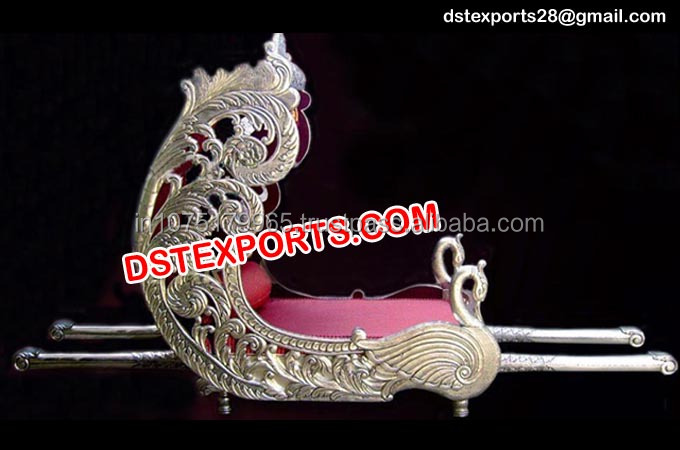 Buy Wedding Peacock Palki Customizable Table Decor | Alibaba.com