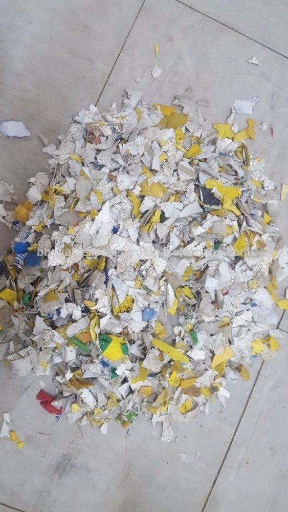 Recycled Plastic Flakes - Durable PET Bottle Scrap