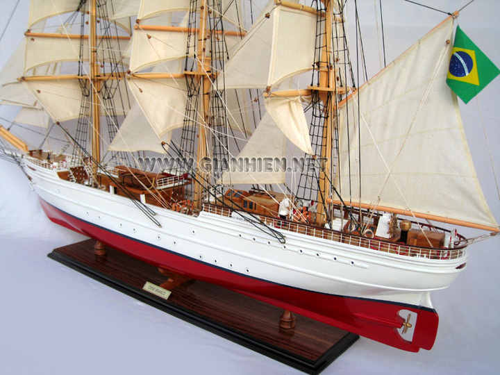 CISNE BRANCO - Elegant White Wooden Ship Model for Kids
