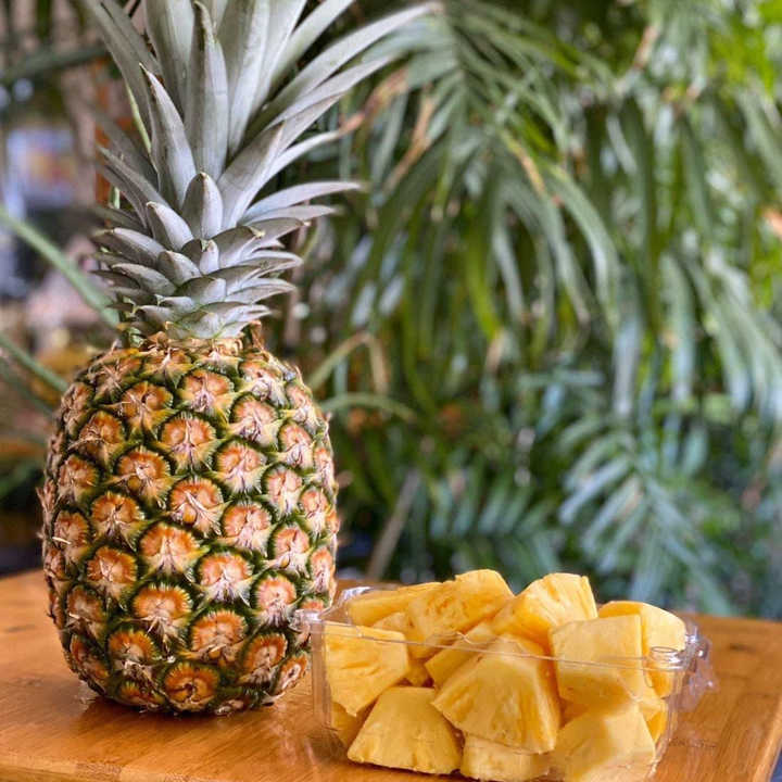 Fresh Pineapple from Vietnam - Export with Competitive Price