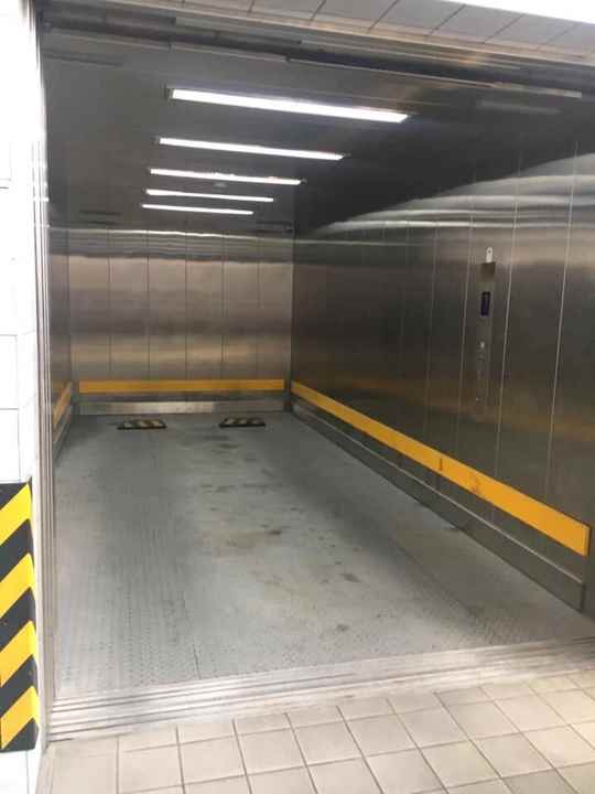 Car Lift with Cabin Elevator - Two Entrances & German Tech