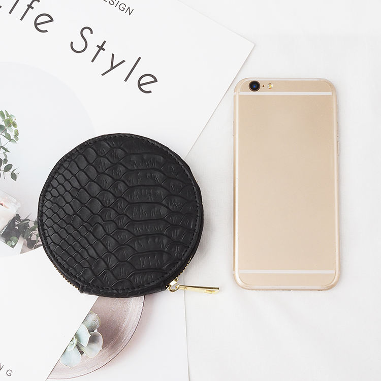 Stylish and Durable round metal coin purse for Business Buyers Worldwide